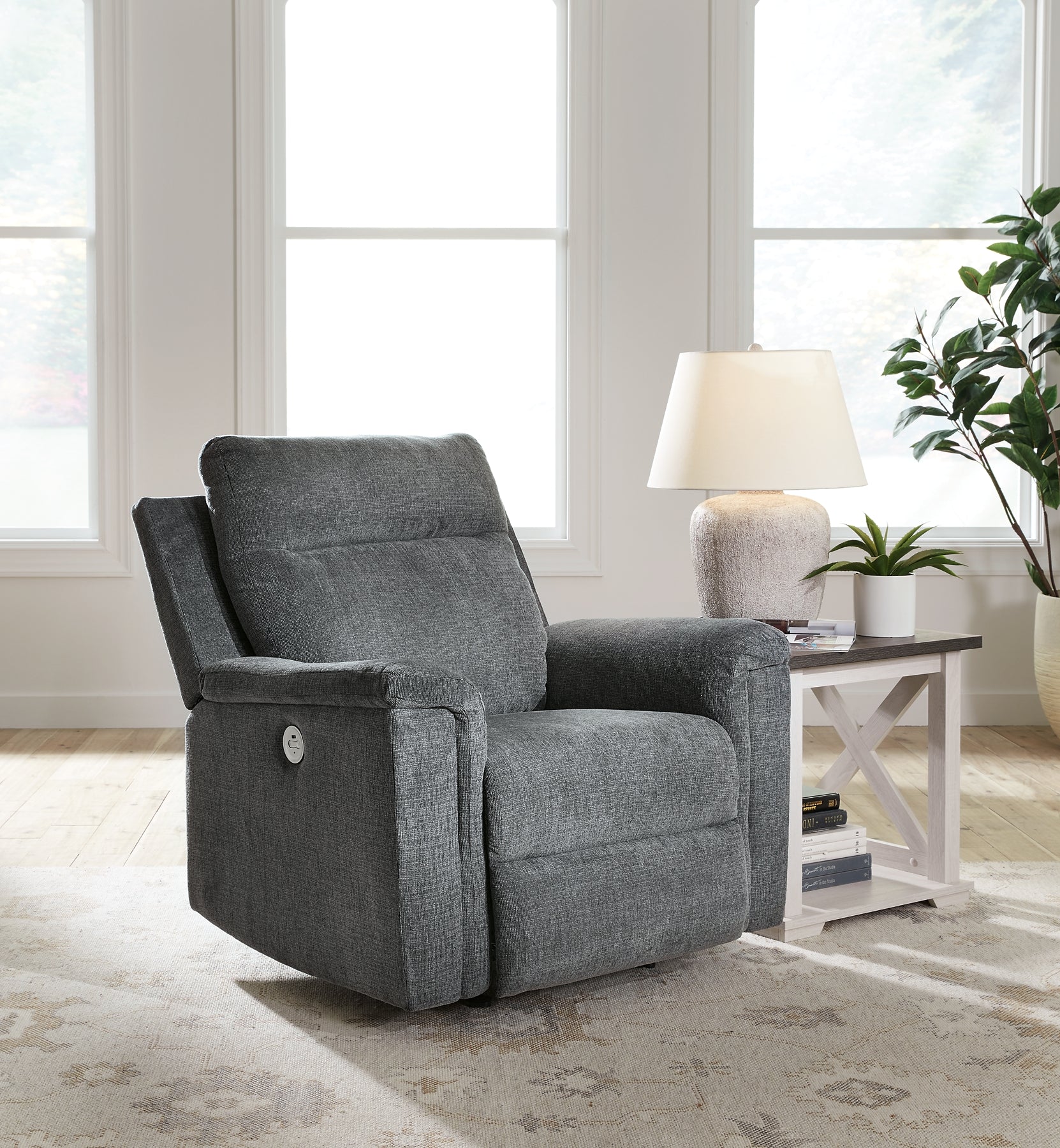 Barnsana Power Rocker Recliner – Taylor's Furniture